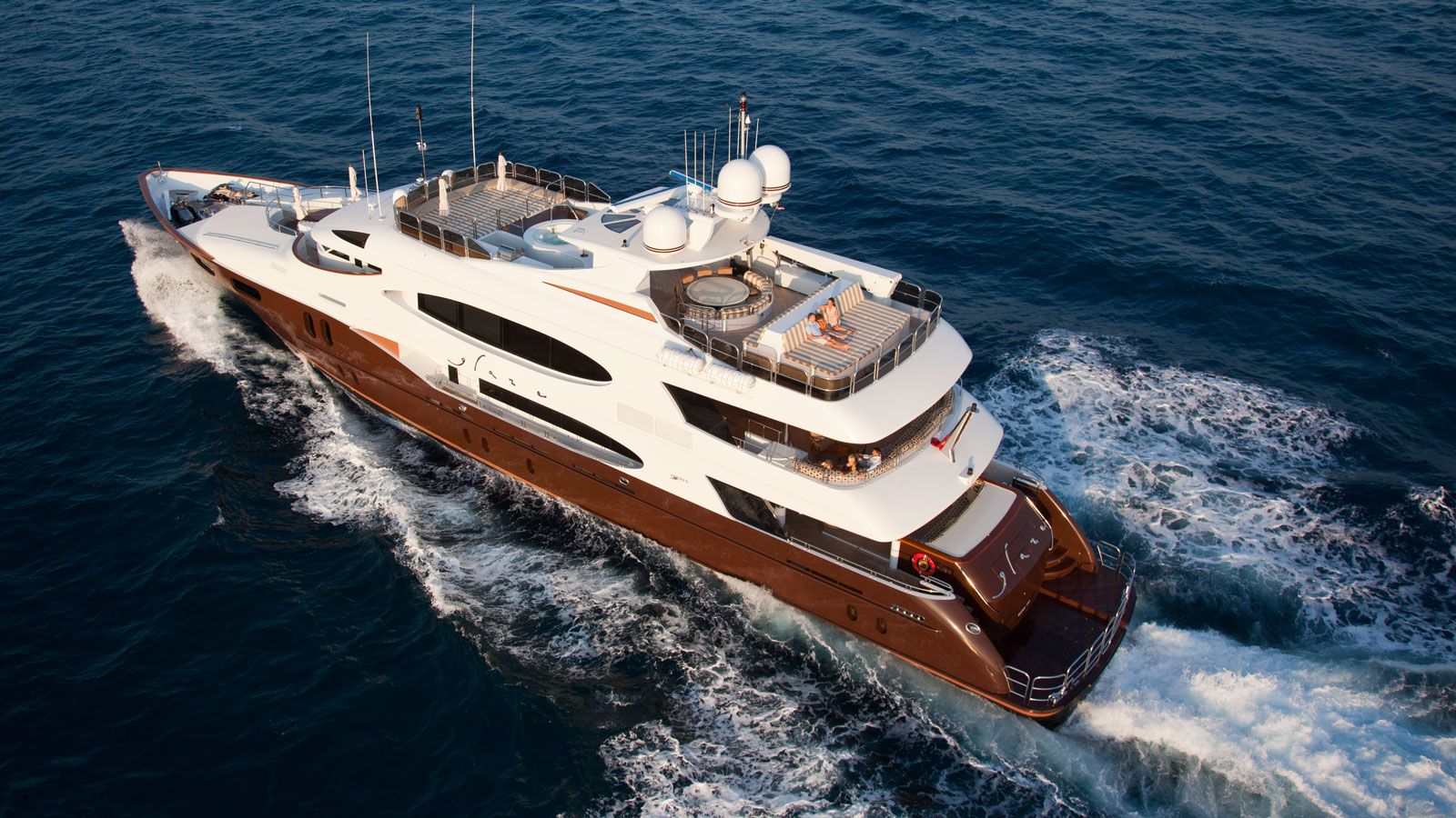 Trinity motor yacht Glaze for sale